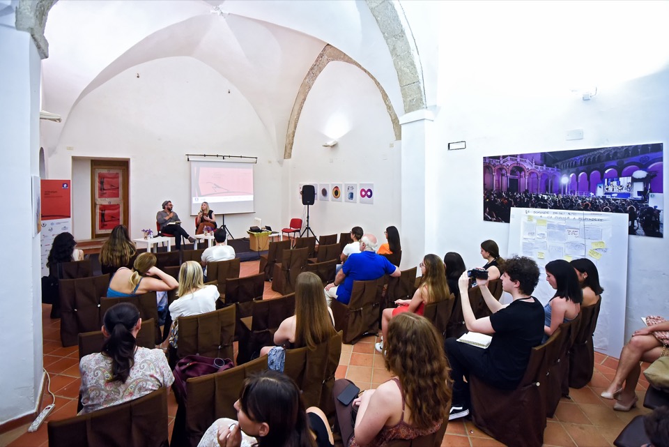 Dark e saghe con Ellie.B.Luin – Salerno Letteratura Festival